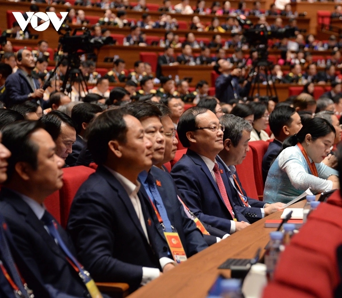 APÊÊ ĐẠI BIỂU PRÁ XAY ĐHỊ HỘI TRƯỜNG OOY PAZÊNG VĂN KIỆN ĐẠI HỘI XIV ...