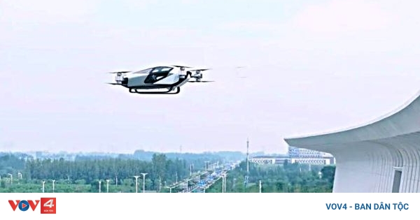 Ô tô bay thực hiện chuyến bay đầu tiên tại Bắc Kinh | VOV4.VOV.VN