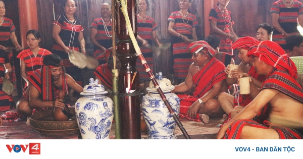 A Riêu Car - Lễ hội đặc sắc của đồng bào Pa Cô | VOV4.VOV.VN