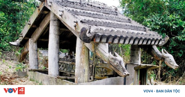 Nghi lễ tang ma của người Cơ-tu | VOV4.VOV.VN